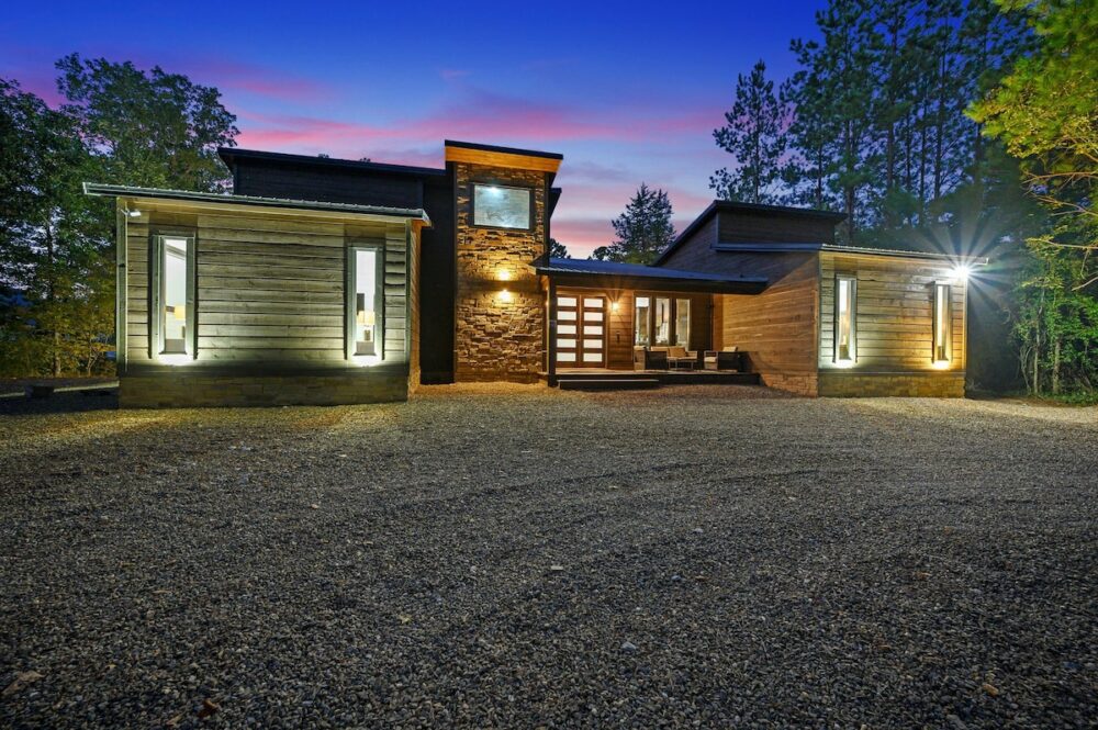 Beside Still Waters - Broken Bow Cabin Rentals - Tin Star &Company